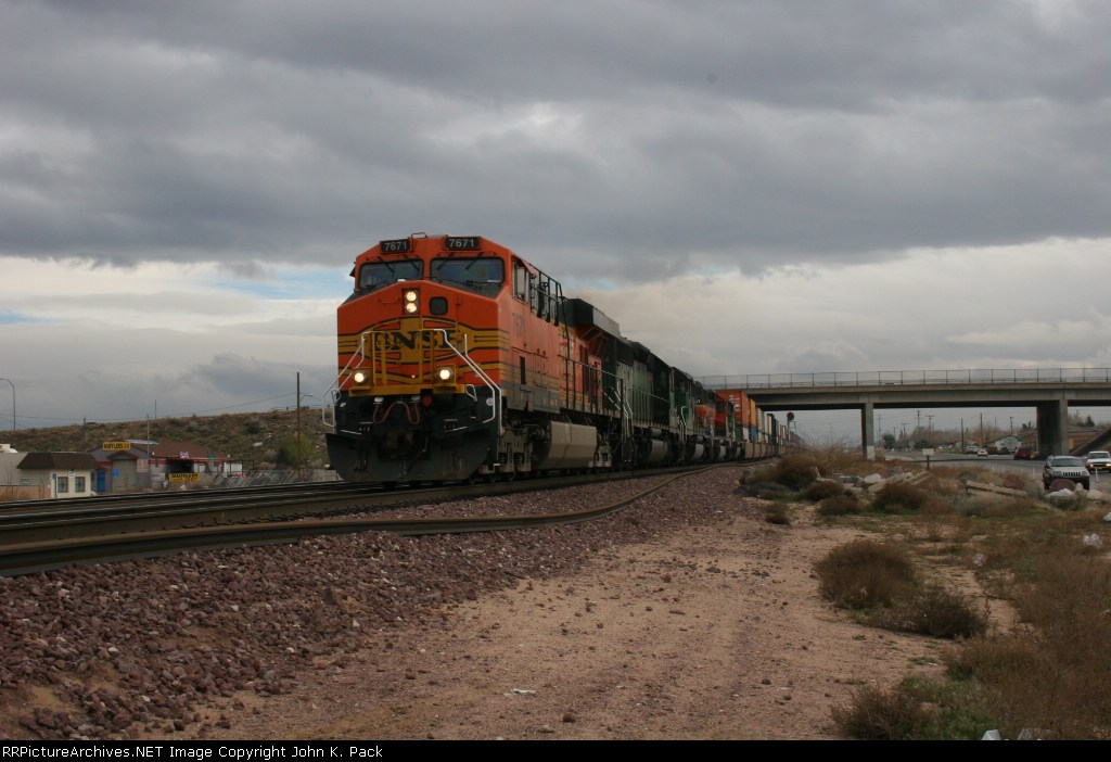 BNSF 7671